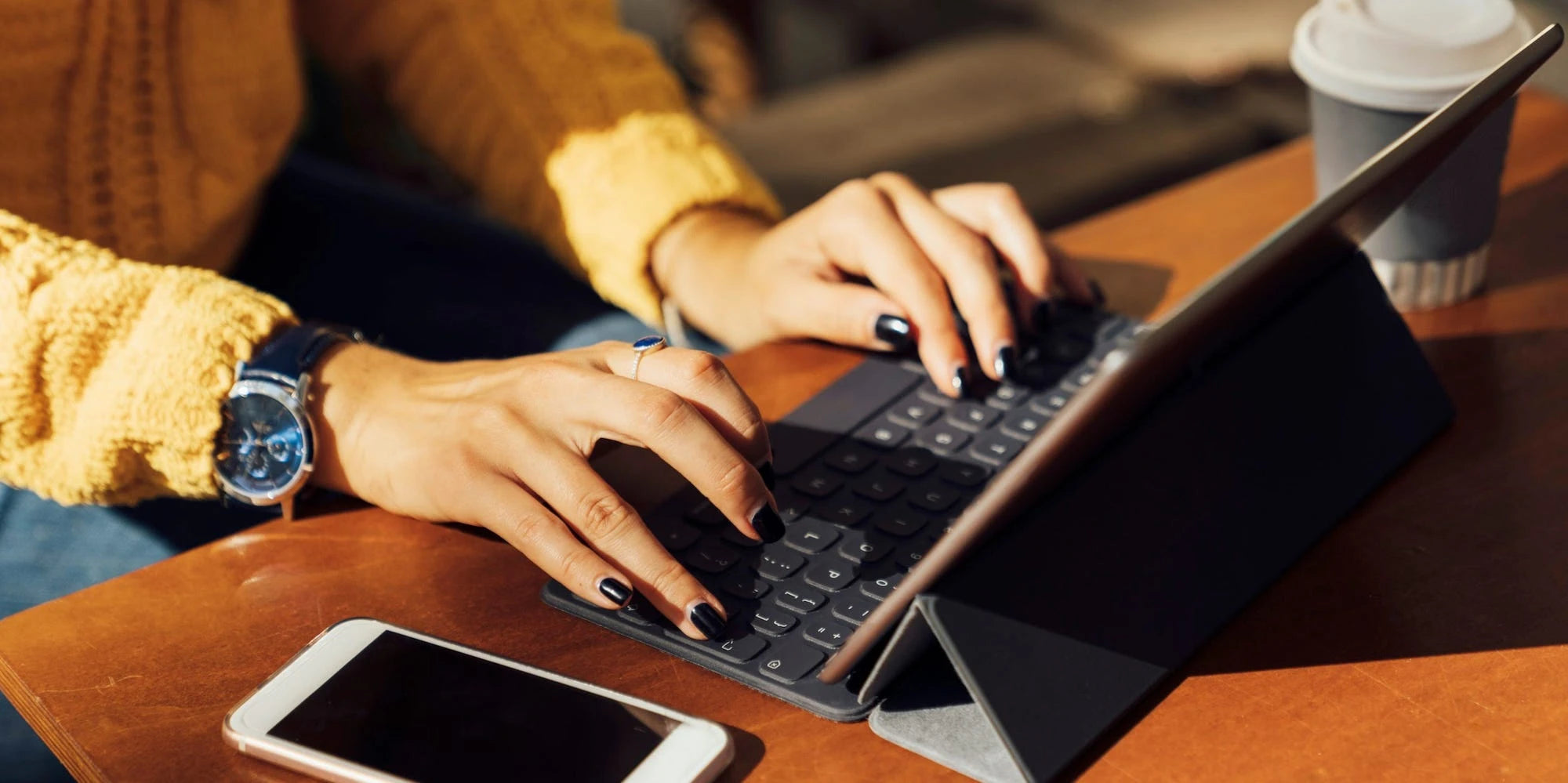 How Do You Use the Magic Keyboard Shortcuts on the iPad Air and iPad P